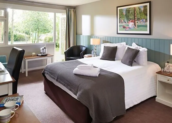 THE POTTERS HERON - A HEARTWOOD INN, ROMSEY